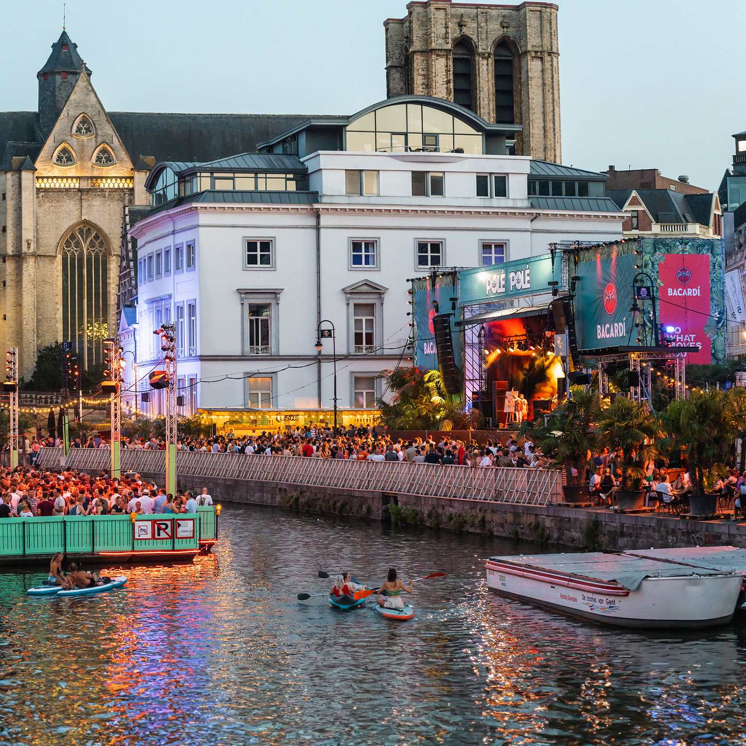 Bus huren voor Gent, groepsvervoer met Maaskant Bushuur.